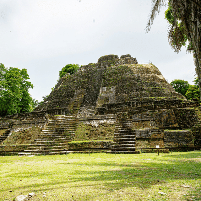 Lamani Belize- Lamanai Maya Site Tour